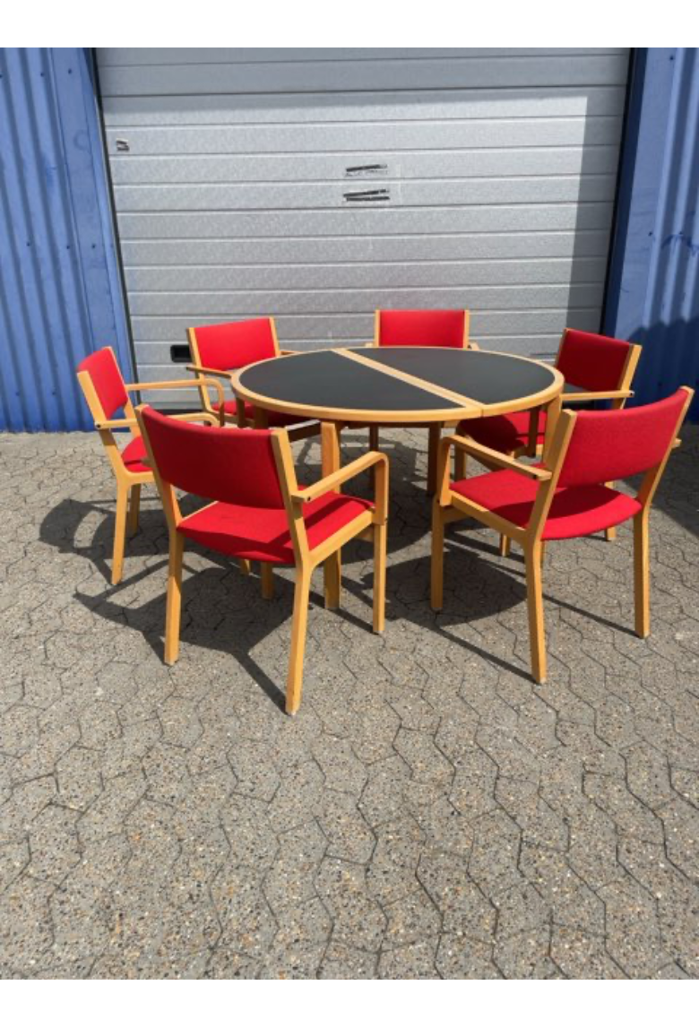 Konference bord med 6 stole